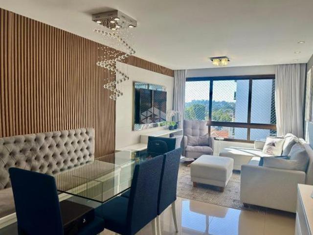 Apartamento com dois quartos e duas vagas, no Higienópolis