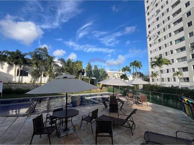 Apartamento com dois quartos uma suite e piscina