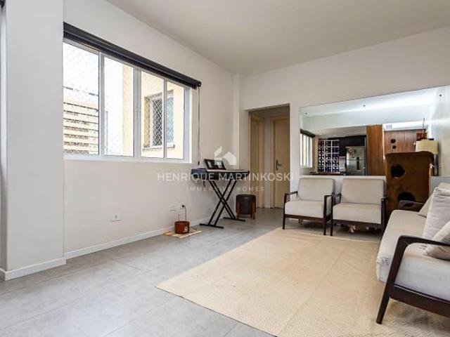 Apartamento com de 1 quarto à venda no Centro nobre de Curitiba