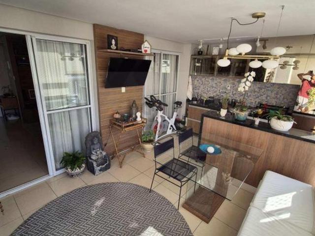 Apartamento com duas suítes em condominio clube