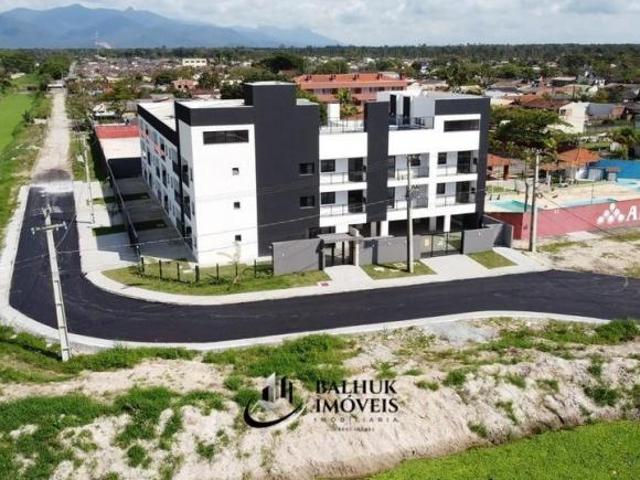 Apartamento com elevador em Matinhos