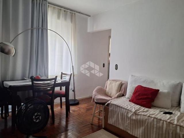 Apartamento com elevador na Demétrio Ribeiro