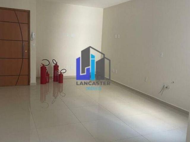 Apartamento com elevador na Vila Humaitá