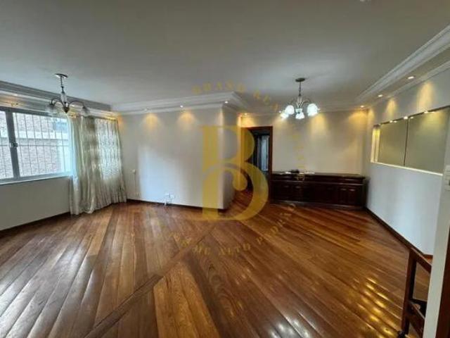 Apartamento com excelente localização e andar baixo na Vila Clementino!
