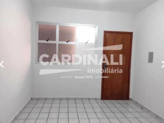 Apartamento com excelente localização, próximo a supermercados e comércios