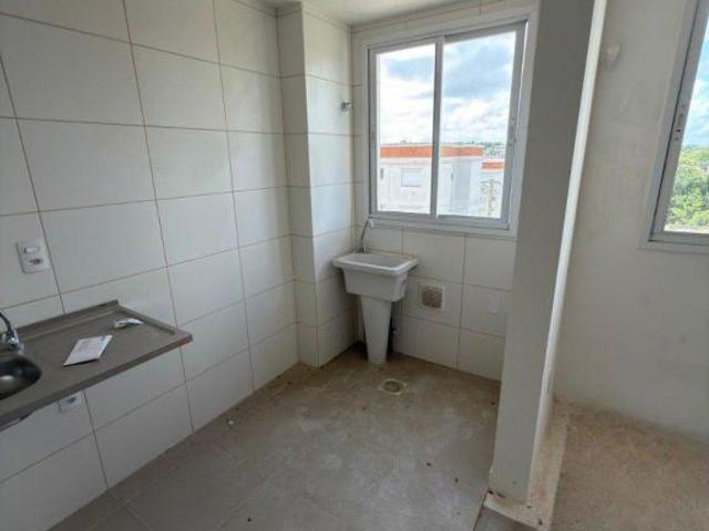 Apartamento com excelente posição dentro do condomínio e vista pri