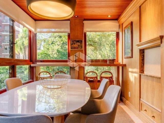 Apartamento com EXCLUSIVIDADE à venda de 03 dormitórios, sendo um suíte, com 2 vagas de garagem no B