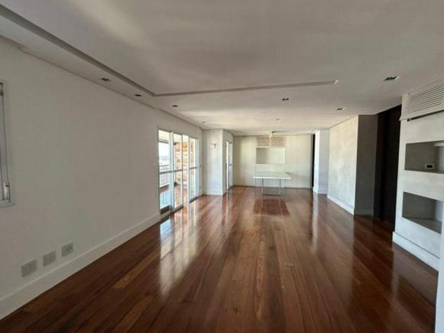 APARTAMENTO COM FINO ACABAMENTO NO CONDOMÍNIO PÁTIO FIGUEIRA !