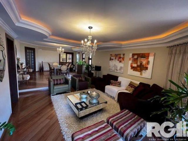 Apartamento com fino acabamento. edifício com elevador panorâmico com 1 apartame