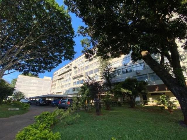 Apartamento com oportunidade exclusiva na SQS 208 Asa Sul