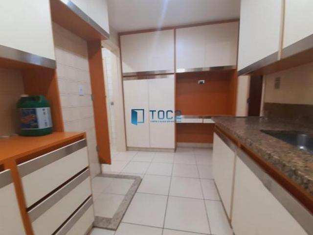 Apartamento com ótima localização à venda no Centro Juiz de Fora