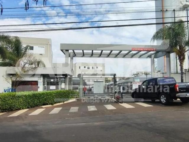 Apartamento com ótima localização, área de lazer completo e portaria 24 horas