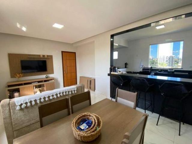 Apartamento com ótima localização no Tropical