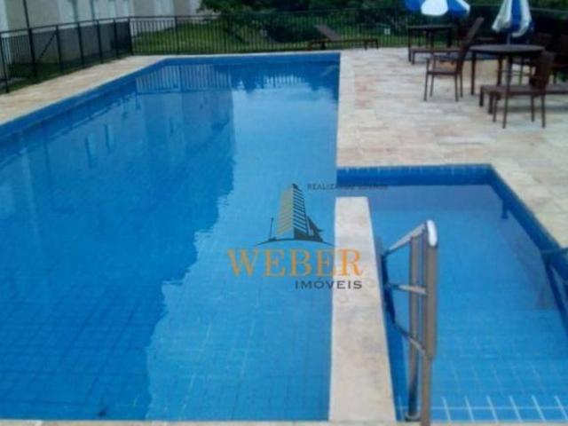 Apartamento com lazer