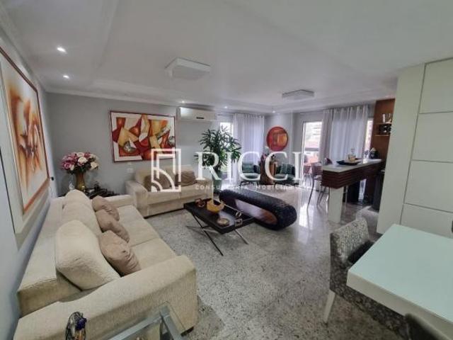 Apartamento com lazer completo, 3 suítes no Embaré