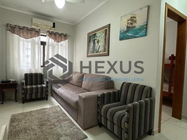 Apartamento com lazer a 600m da praia na Enseada, Guarujá