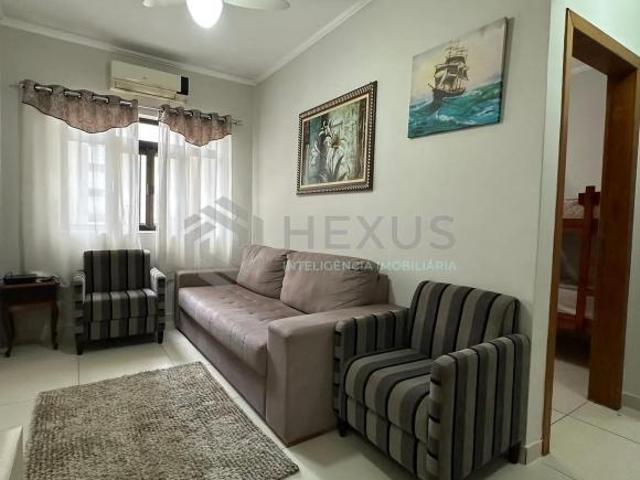 Apartamento com lazer a 600m da praia na Enseada, Guarujá