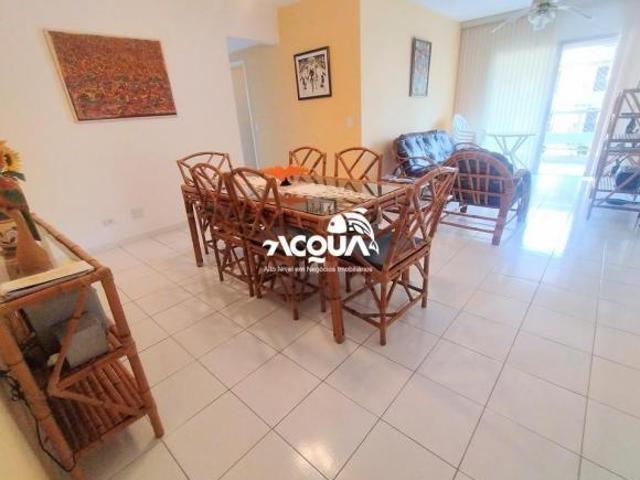 Apartamento com lazer Enseada