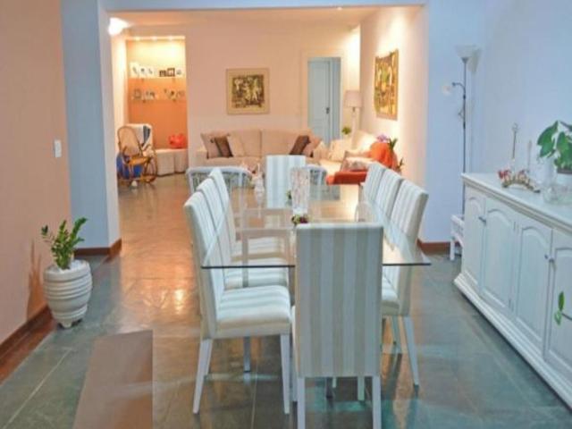 Apartamento com lazer na Barra Funda, Guarujá