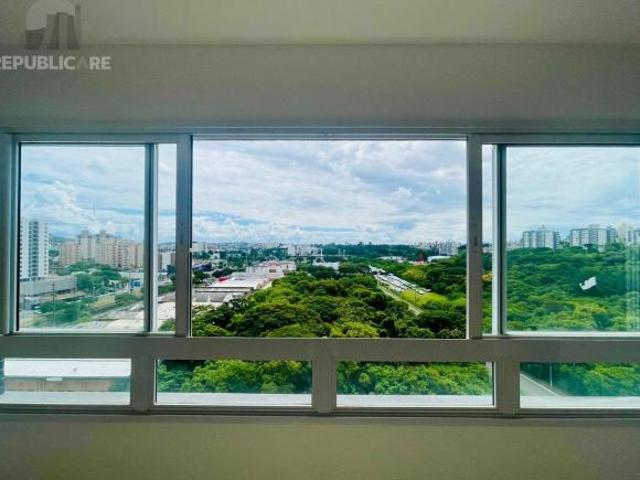 Apartamento com lareira, churrasqueira e 3 dormitórios no Central Park