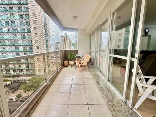 Apartamento com linda vista ao mar, a 1 quadra da praia das Pitangueiras
