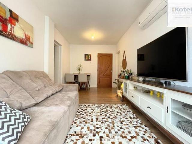 Apartamento com linda vista definida para o Rio Guaíba ? amplo, arejado e com so