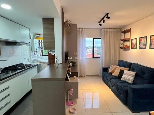 Apartamento com Móveis Planejado e decorado com 2 Dormitórios, 1 sendo suíte