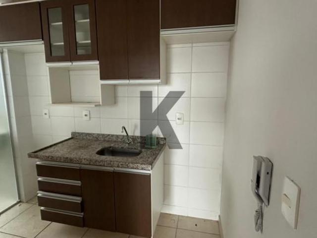 Apartamento com Móveis Planejados no Jardim Baronesa R$280.000,00