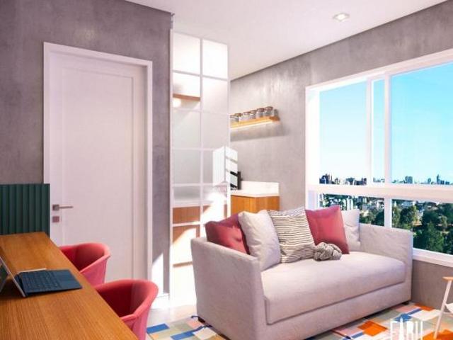 Apartamento com móveis sob medida e eletros. Confira!