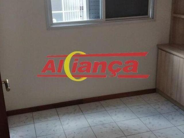 Apartamento Com mobília 2 Dormitórios com guarda roupa planejados