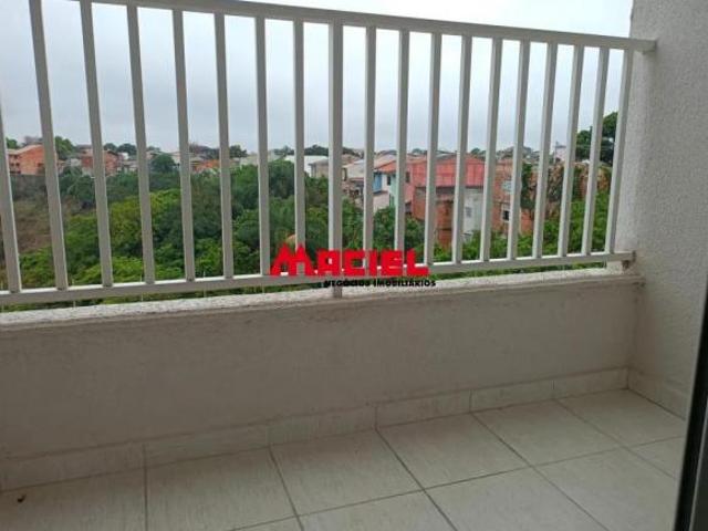 Apartamento com sacada na zona sul de São José dos Campos