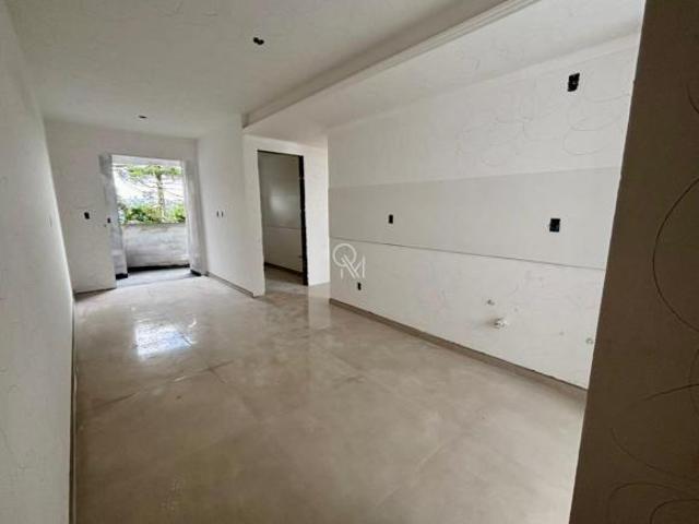 Apartamento com sacada no bairro São Victor Cohab Caxias do Sul