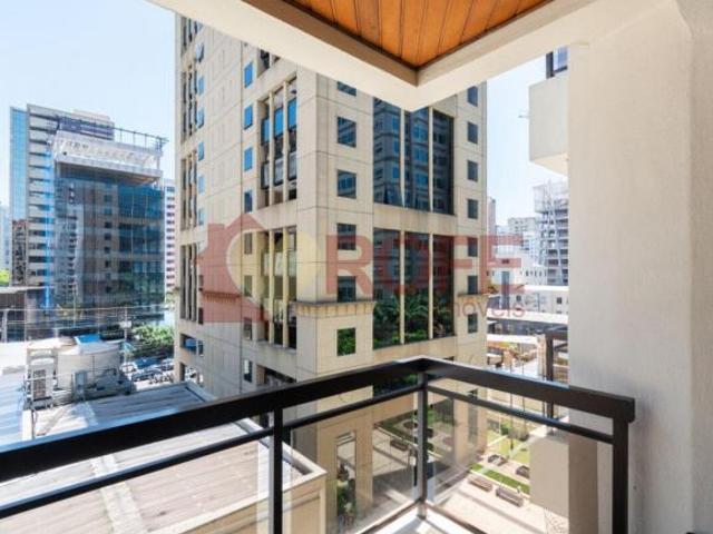 Apartamento com sacada no Itaim Bibi | 45 m² | 1 dormitório | 1 vaga