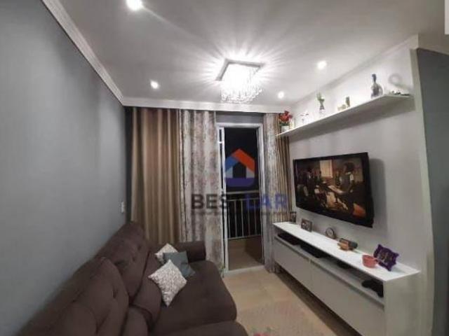 Apartamento com sacada, cercado por área preservada, à venda em Cotia/Sp