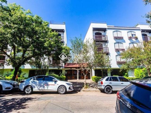 Apartamento com sacada, churrasqueira e 2 vagas de garagem