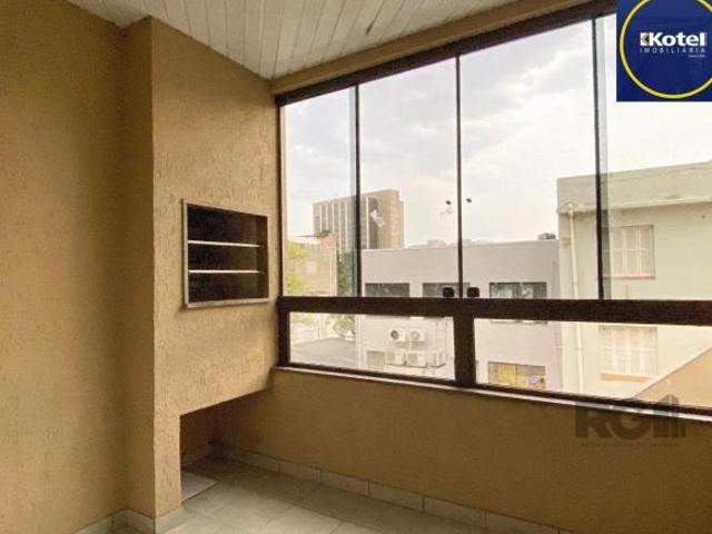 Apartamento com sacada, churrasqueira e vaga de garagem no Centro Histórico