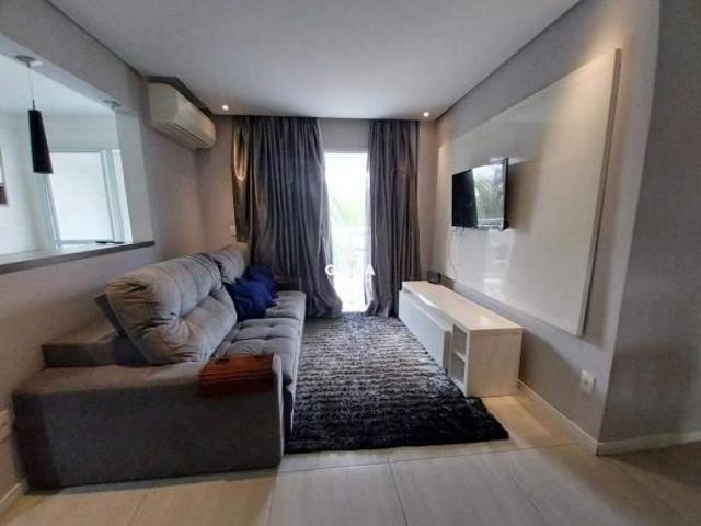 APARTAMENTO COM SACADA DE 2 DORMITÓRIOS NO MARAPÉ