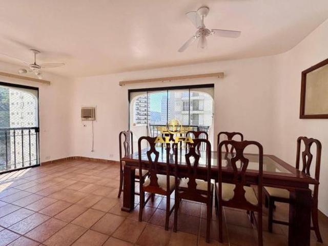 Apartamento com sacada e 3 dormitórios na Praia das Pitangueiras – Alfa Imóveis Guarujá