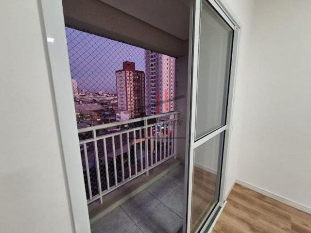 Apartamento com sacada e 1 quarto Vila Esperança