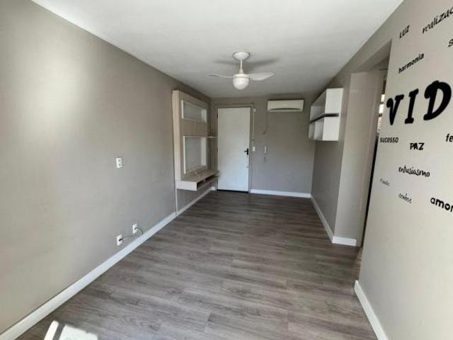 APARTAMENTO COM SACADA E CHURRASQUEIRA – PRONTO PARA MORAR