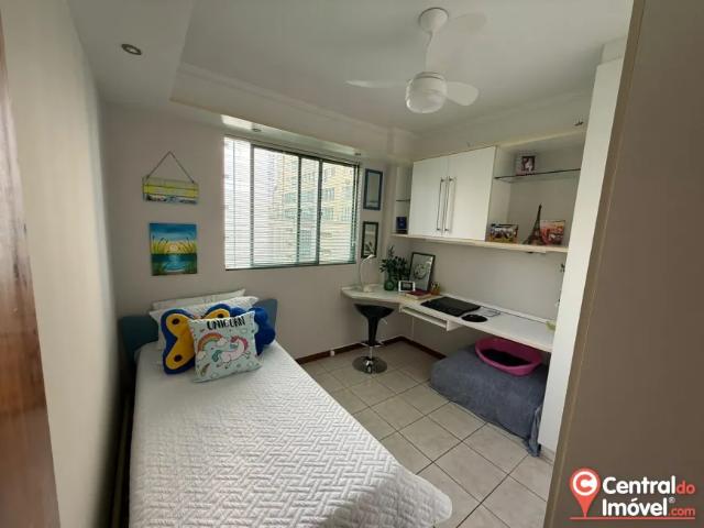 Apartamento com sacada e churrasquiera a venda