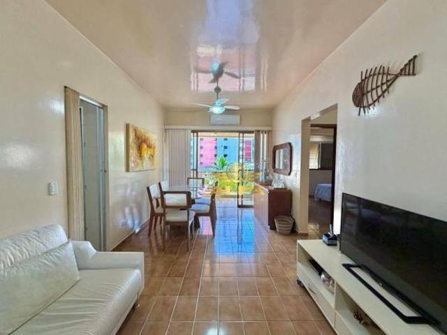 Apartamento com sacada e ótima localização na Praia da Enseada – Alfa Imóveis Guarujá