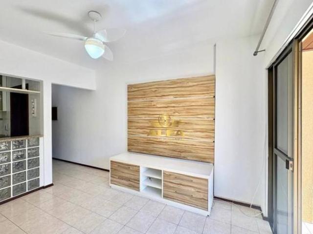 Apartamento com sacada e lazer na Praia do Tombo – Alfa Imóveis Guarujá