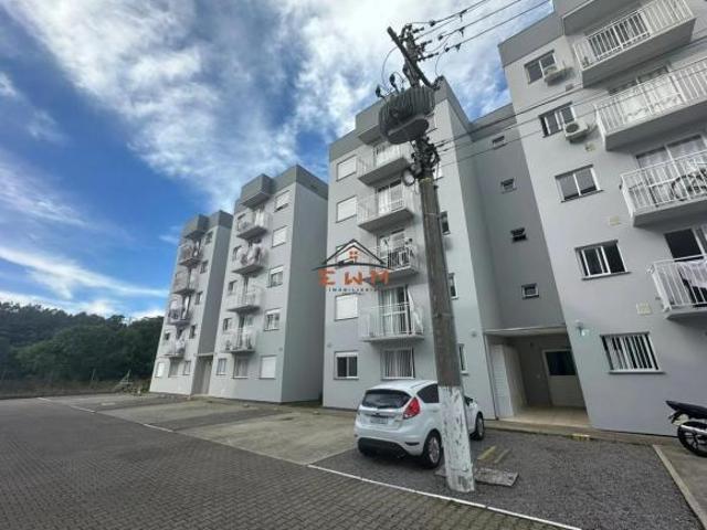 Apartamento com sacada e vaga à venda no Primeiro de Maio Farroupilha