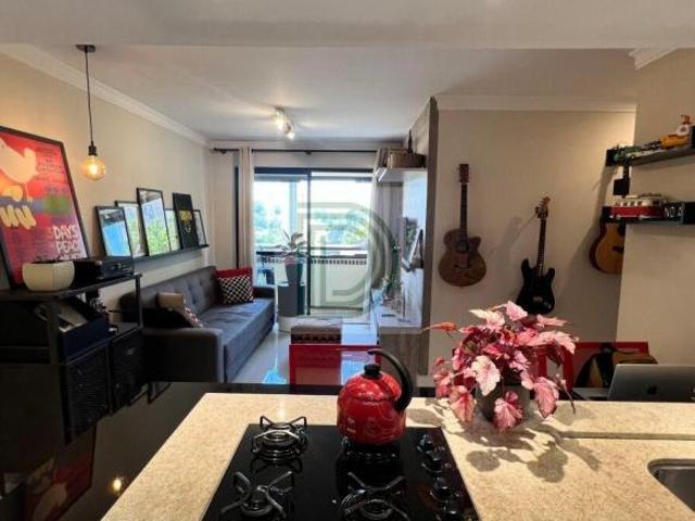 Apartamento com Sacada e Vista Maravilhosa no Jardim Ester