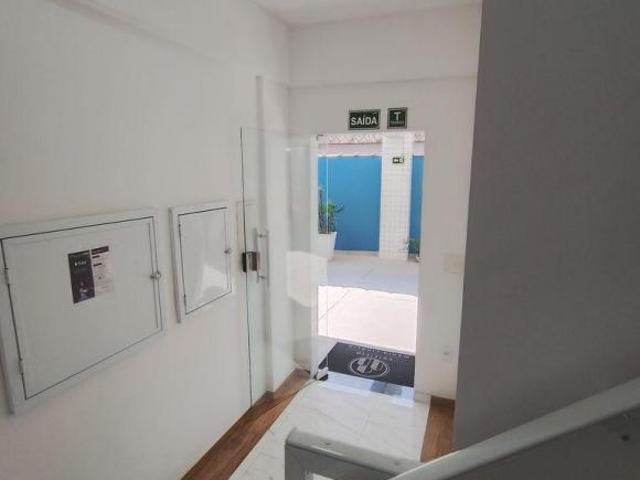 APARTAMENTO COM SACADA EM SÃO VICENTE!