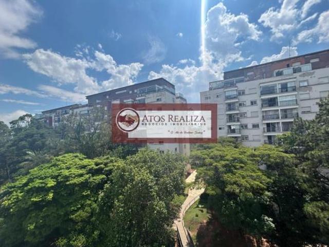 Apartamento com Sacada em Vila Castelo, São Paulo | 71m²