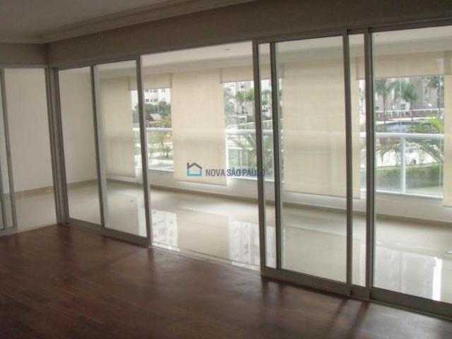 Apartamento com sacada gourmet bairro Ipiranga