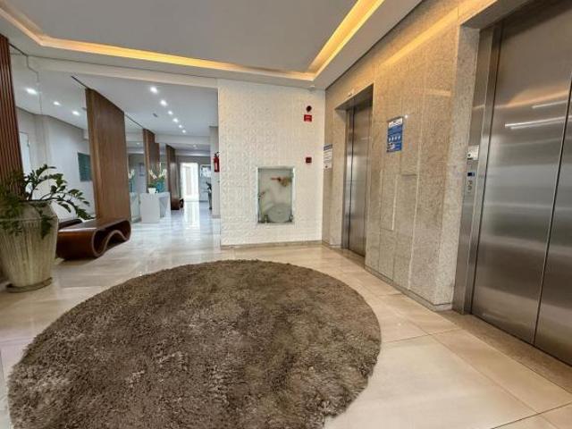 Apartamento com sacada gourmet e vista para o mar em Praia Grande SP