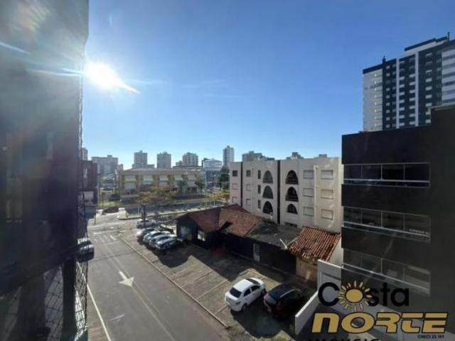 Apartamento com Sacada Junto ao Bistek em Tramandaí